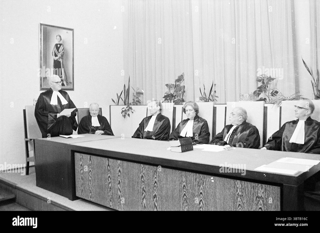 Long table of officials hi-res stock photography and images - Alamy