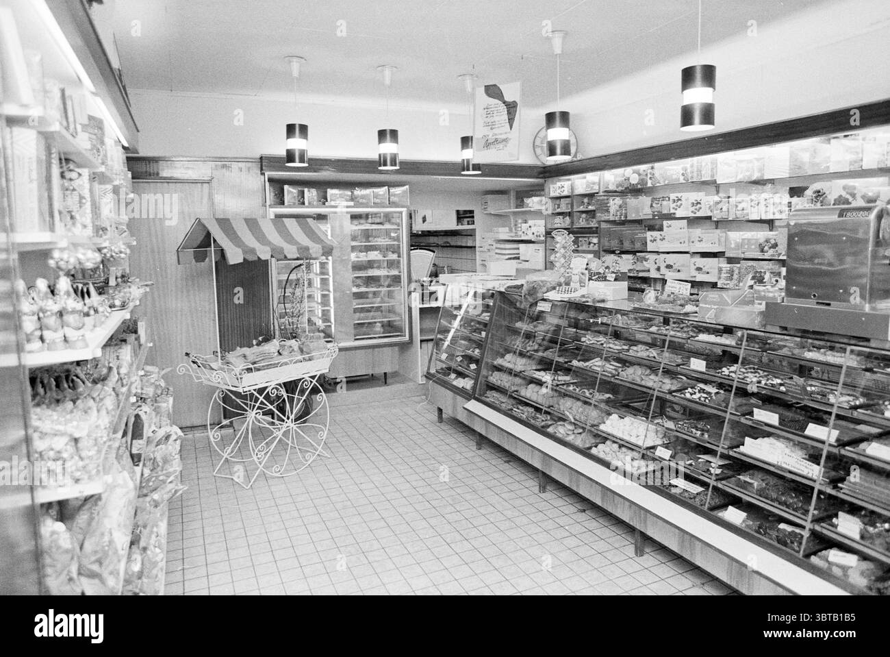 Interior bakery swanink hi-res stock photography and images - Alamy