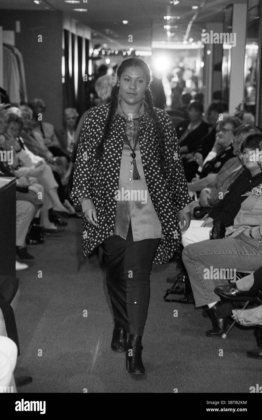 Plus sizes hi-res stock photography and images - Alamy