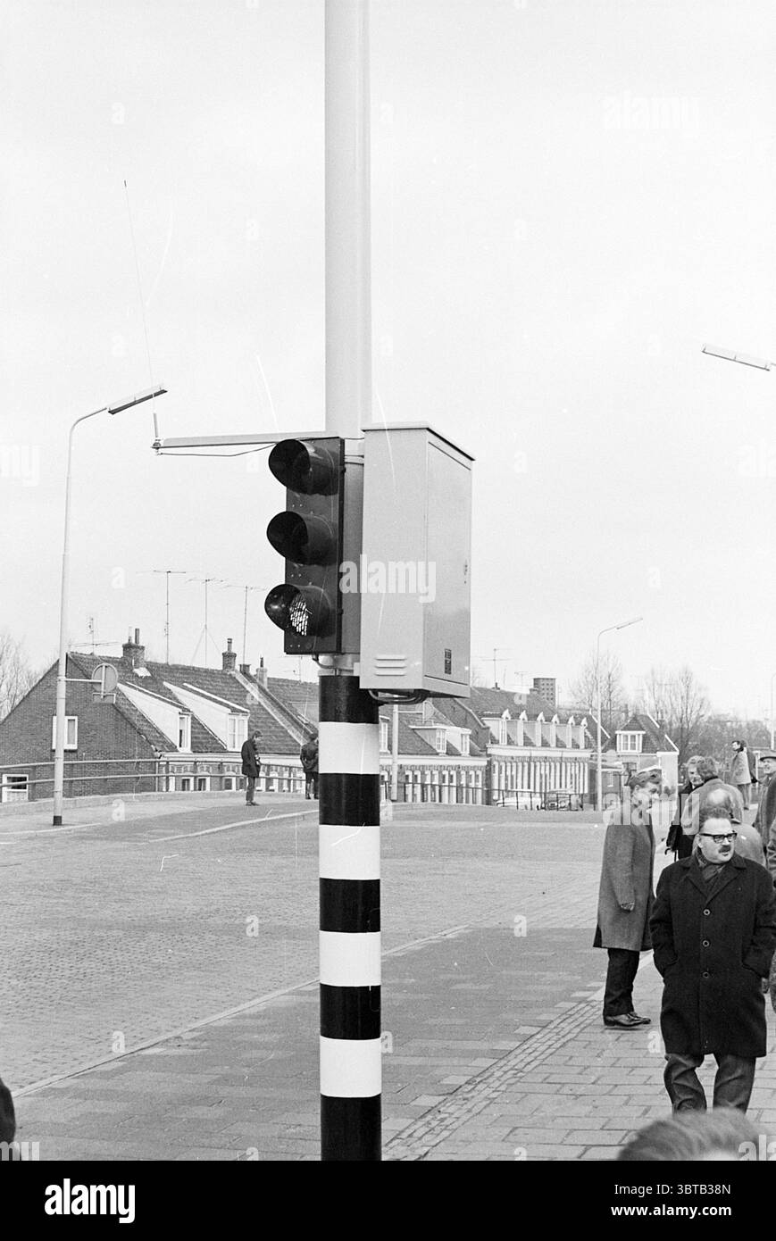 Overhead traffic light in yellow Black and White Stock Photos & Images ...