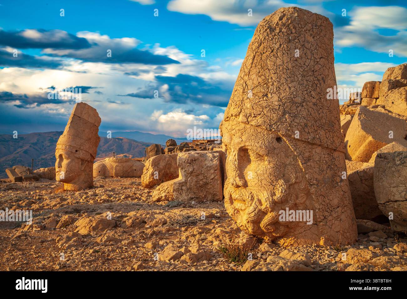 Statues of gods at the top of Nemrut Dagi mountain, Turkey Stock Photo ...