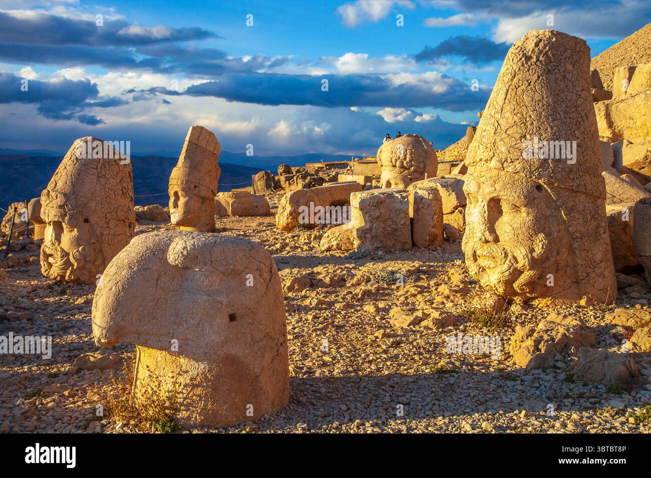 Statues of gods at the top of Nemrut Dagi mountain, Turkey Stock Photo ...