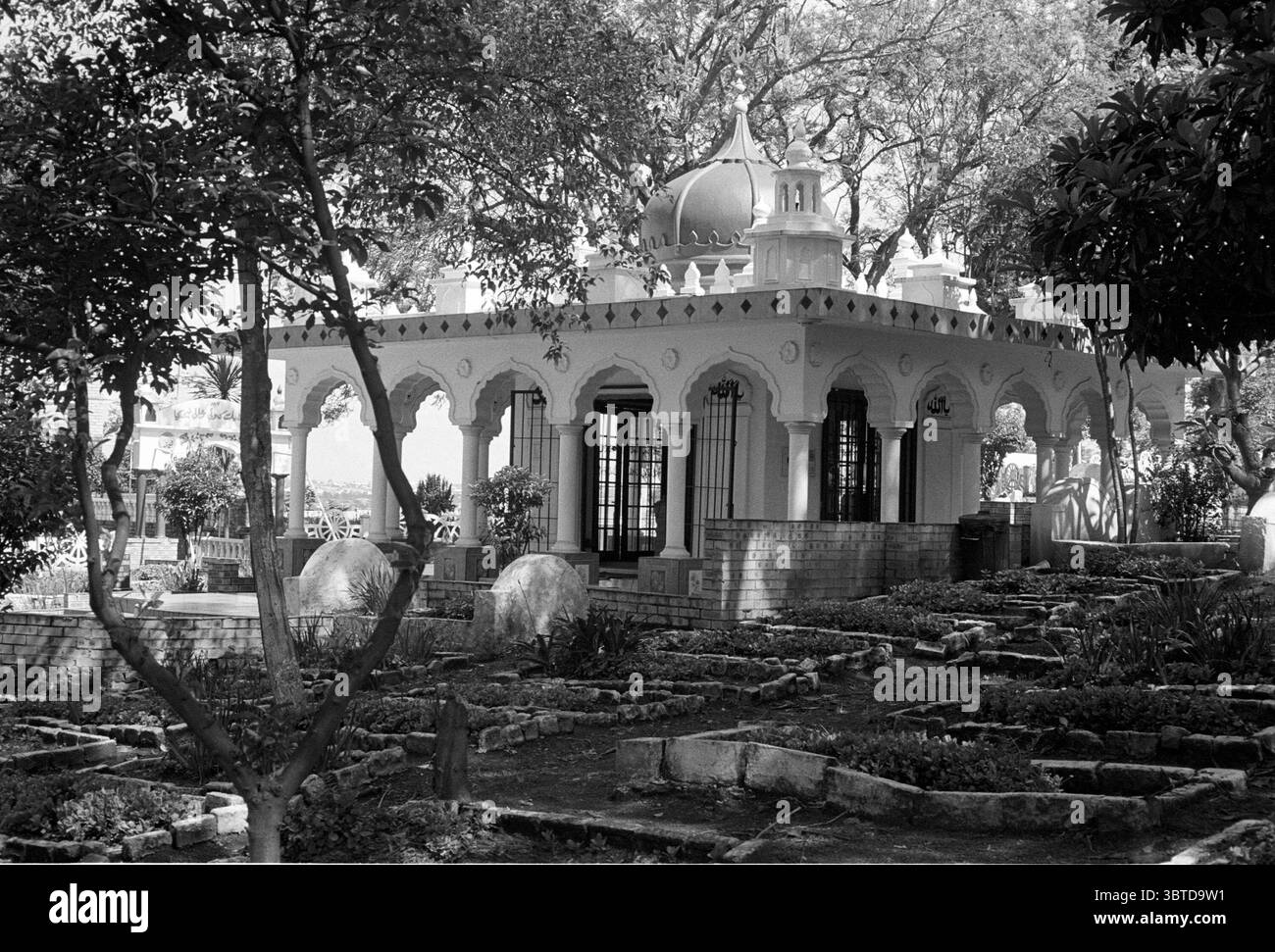 Saints mazaar Black and White Stock Photos & Images - Alamy