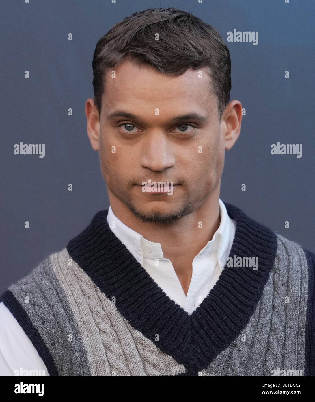 Tyriq Withers arrives at the Columbia Pictures' "I KNOW WHAT YOU DID ...