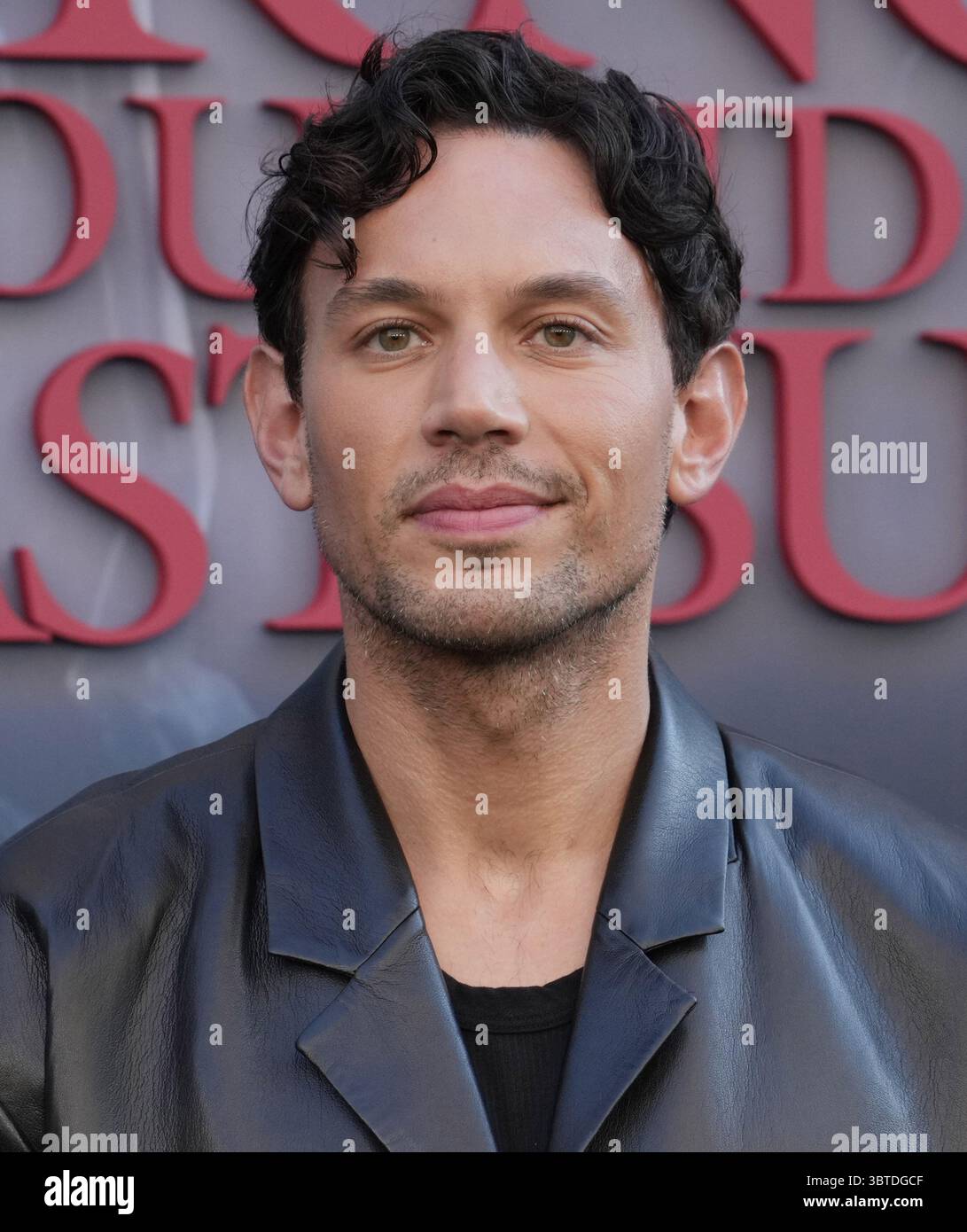 Sam Lansky arrives at the Columbia Pictures' "I KNOW WHAT YOU DID LAST ...