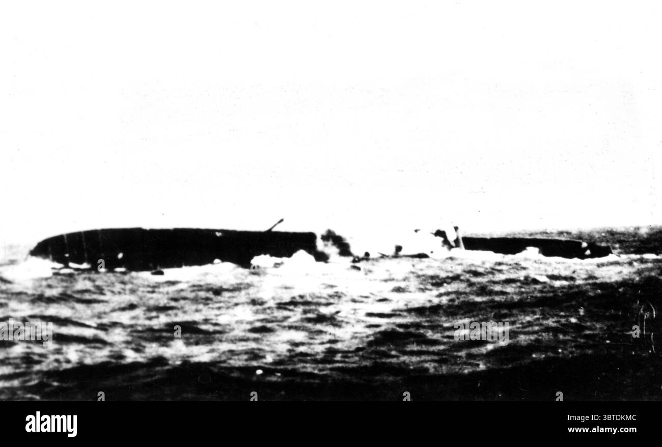 Steamer sinking after being torpedoed Stock Photo - Alamy