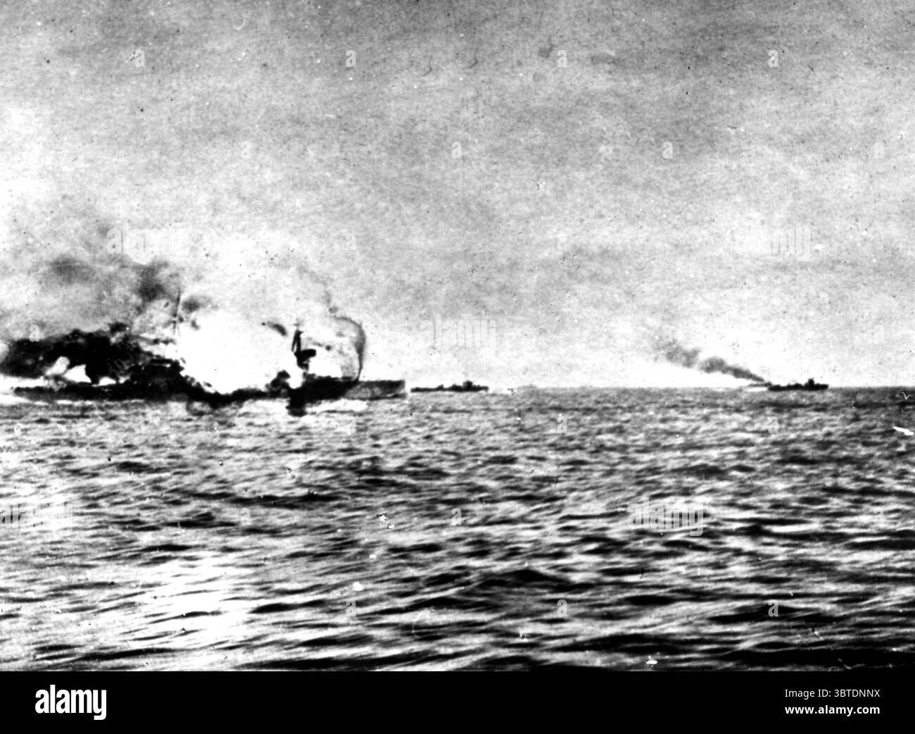 L 34 1 2 Black and White Stock Photos & Images - Alamy