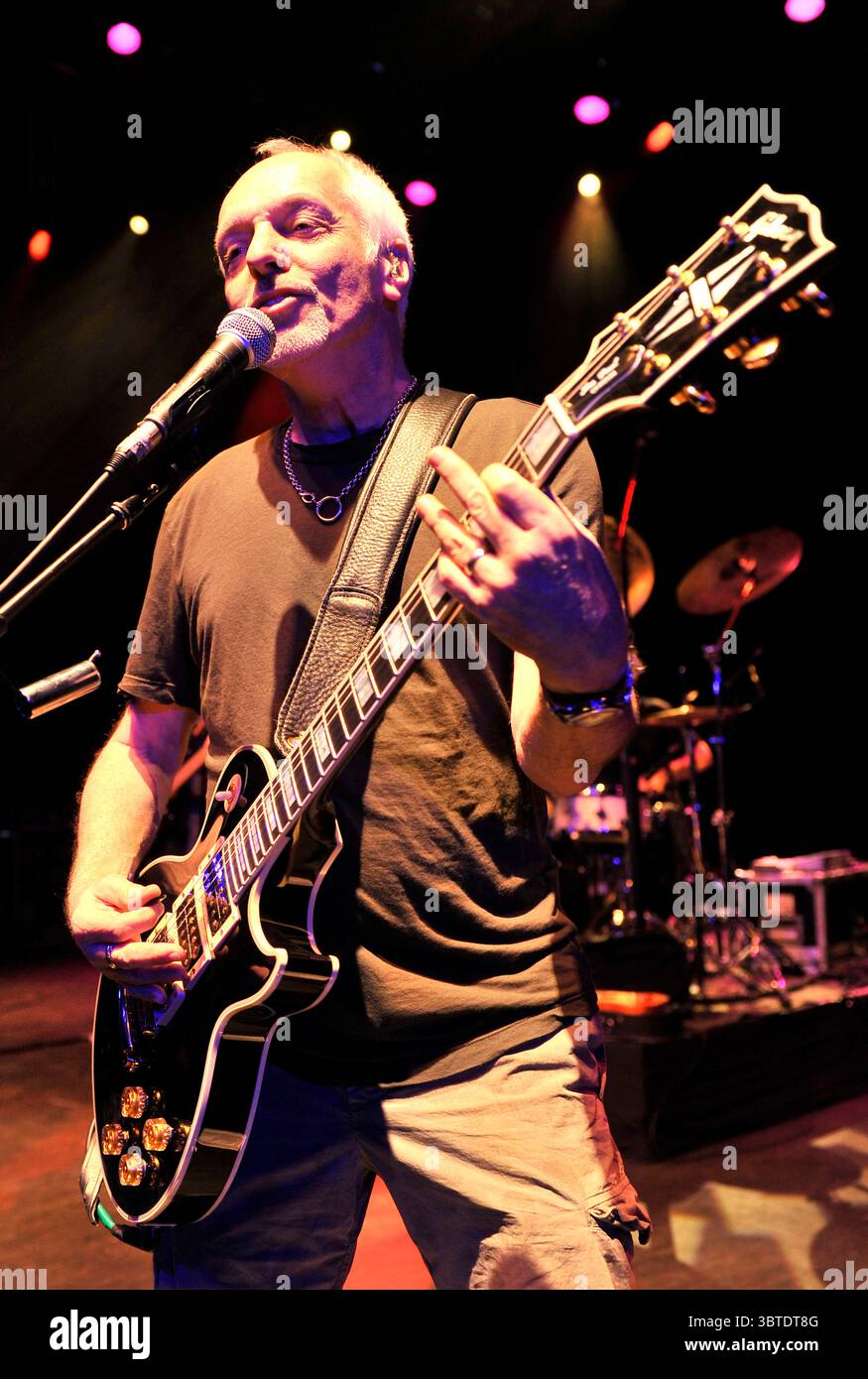 Peter frampton 2011 hi-res stock photography and images - Alamy