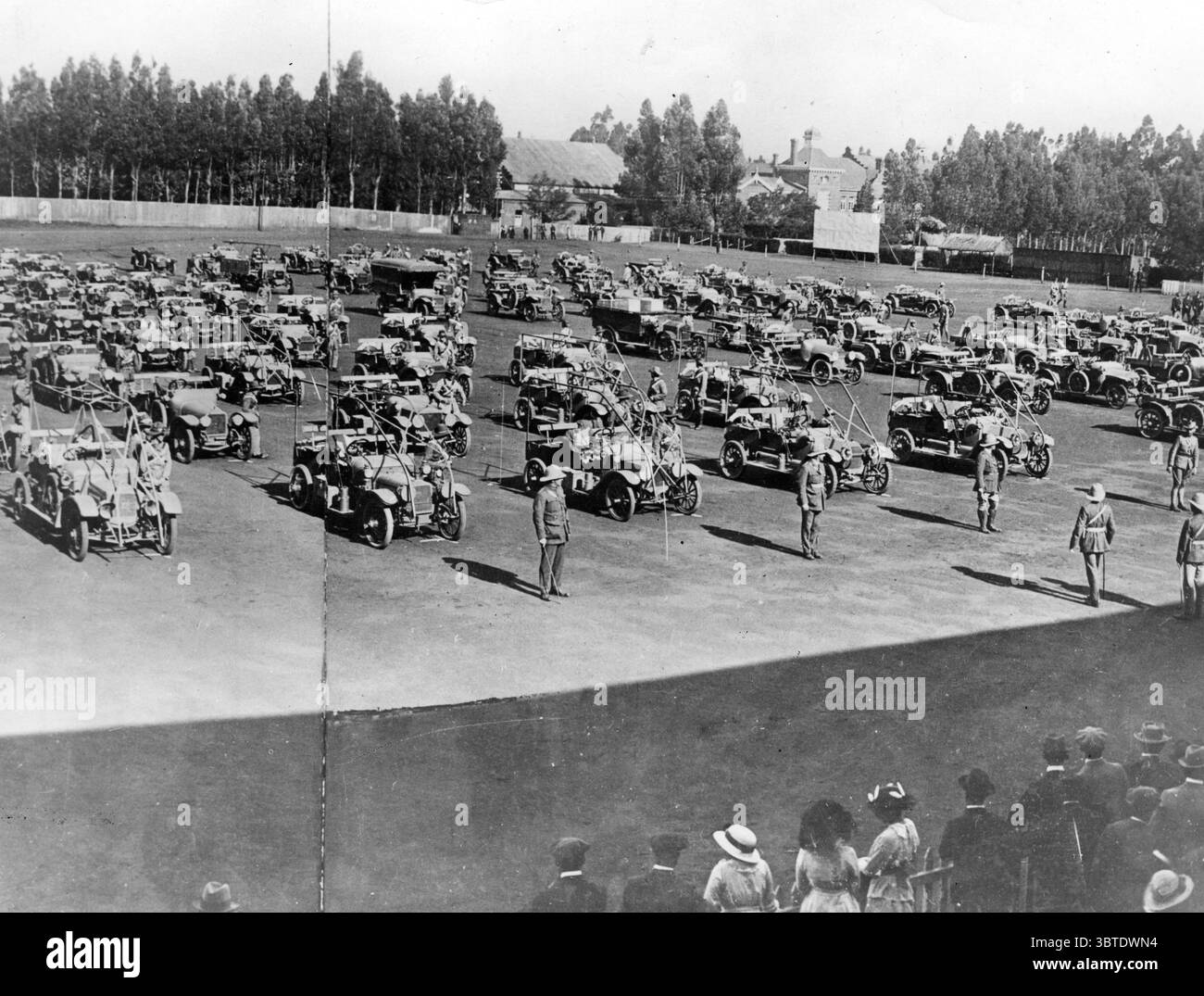 Motor corps which rounded up General De Wet during the revolt in South ...