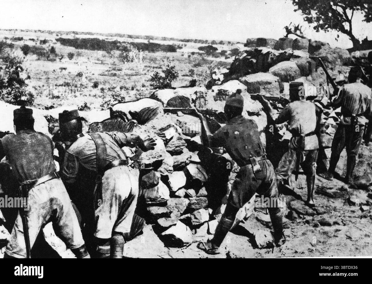 British Colonial troops defend against an assault , Cameroon . WWI ...