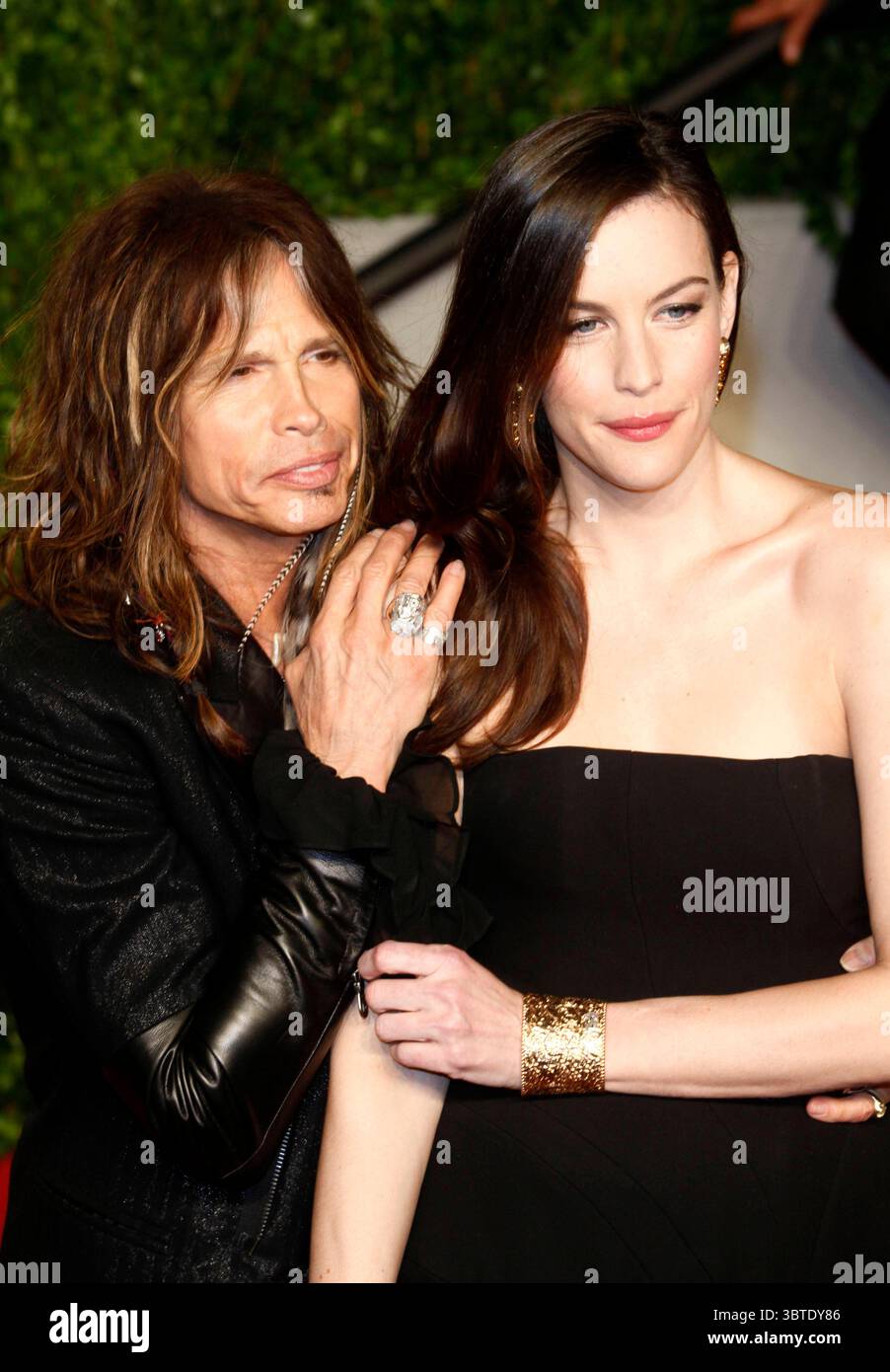 Steven Tyler with his daughter Liv Tyler at the Vanity Fair Oscar Party ...