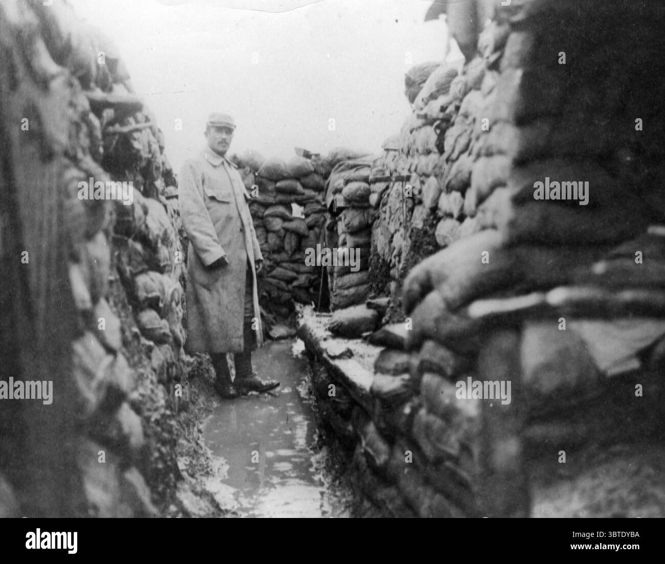 1914 french front line hi-res stock photography and images - Alamy