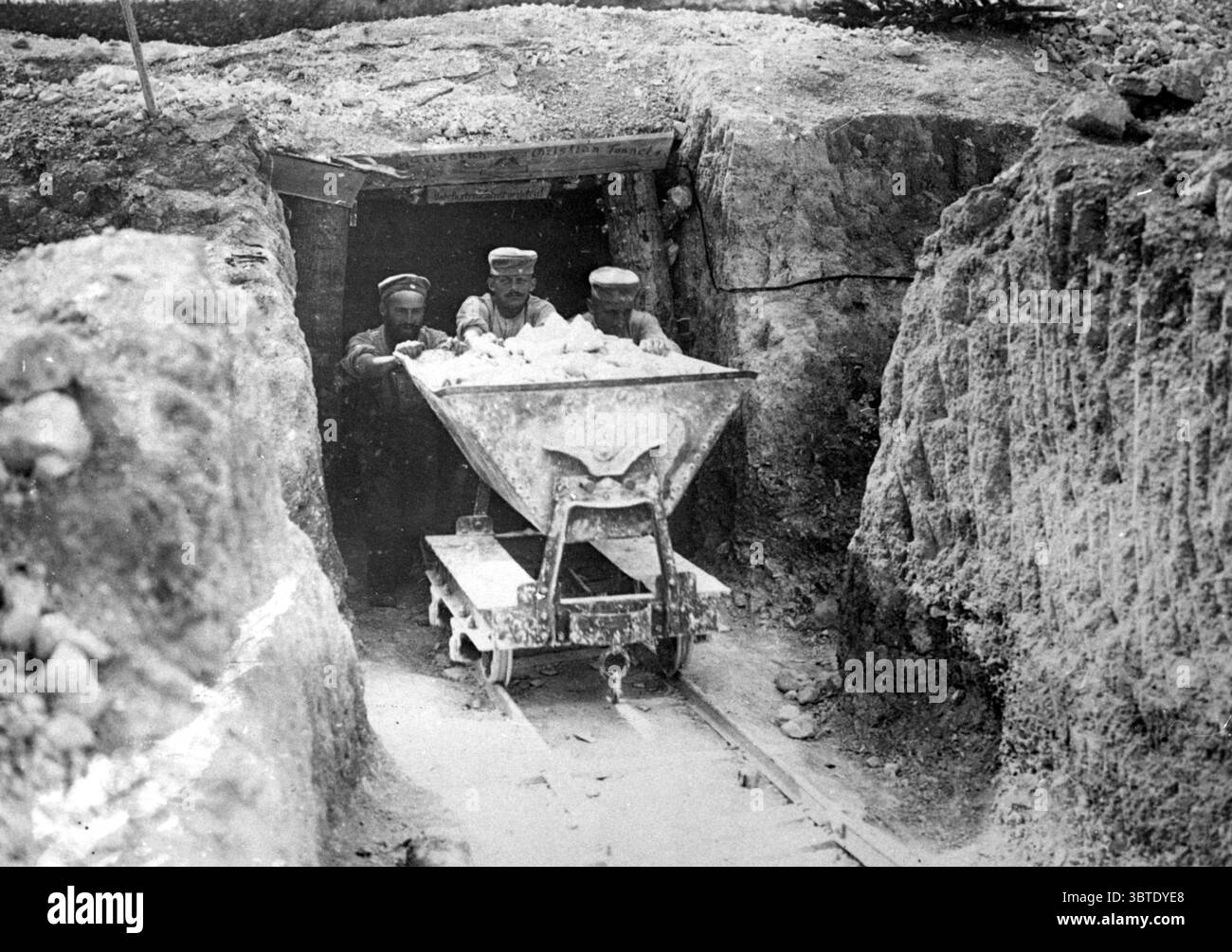 German trench diggers remove dirt from their tunnel Stock Photo - Alamy