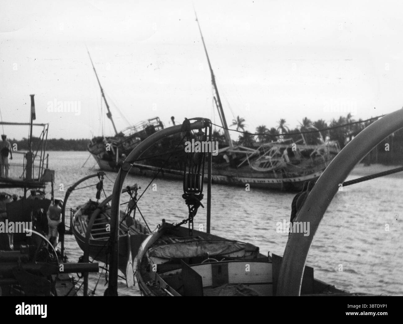 British Monitor Severn passing the German steamer Konig at the entrance ...
