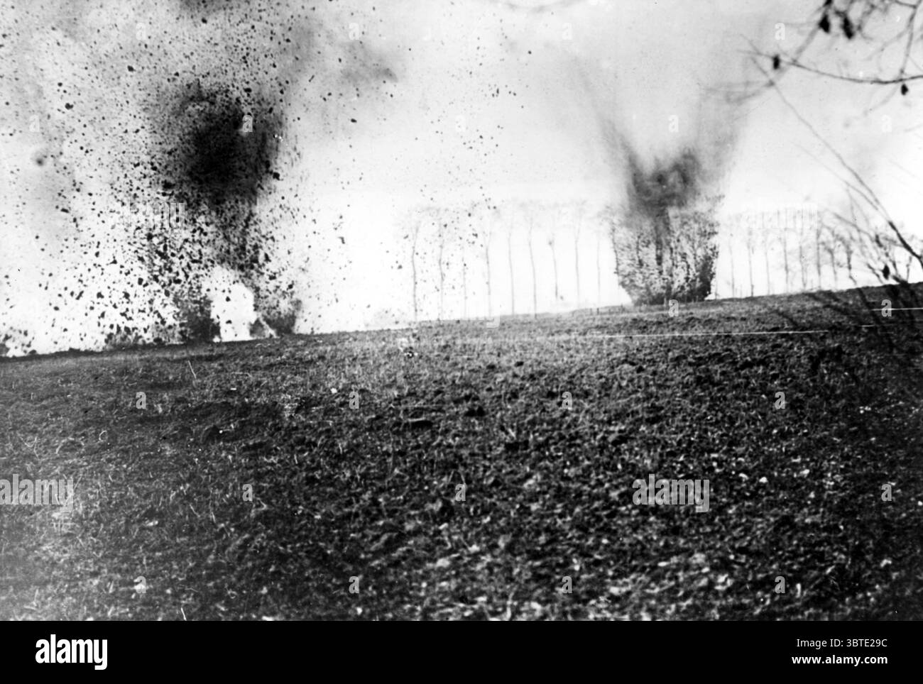 Heavy shells Black and White Stock Photos & Images - Alamy