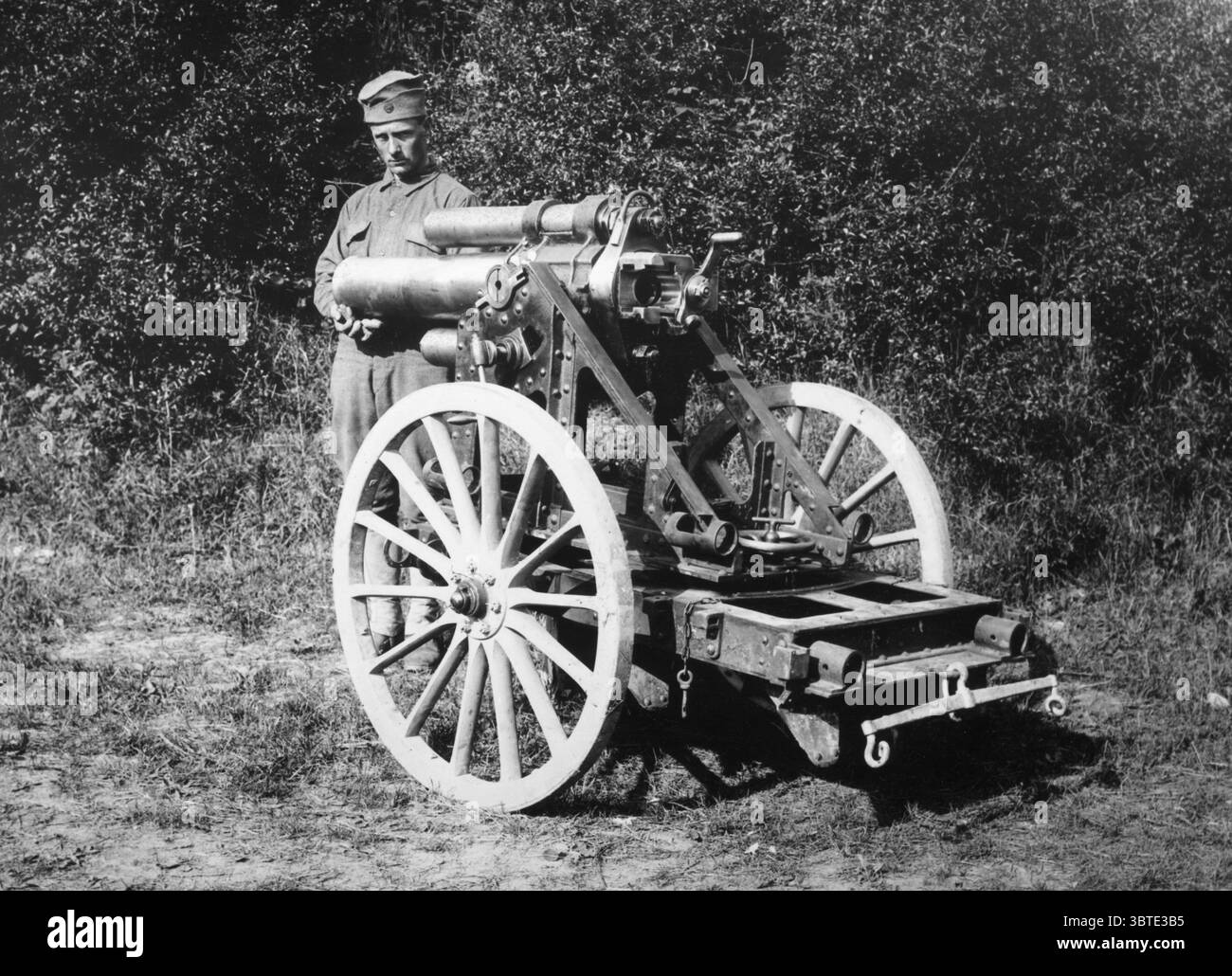 World war one trench mortar hi-res stock photography and images - Alamy