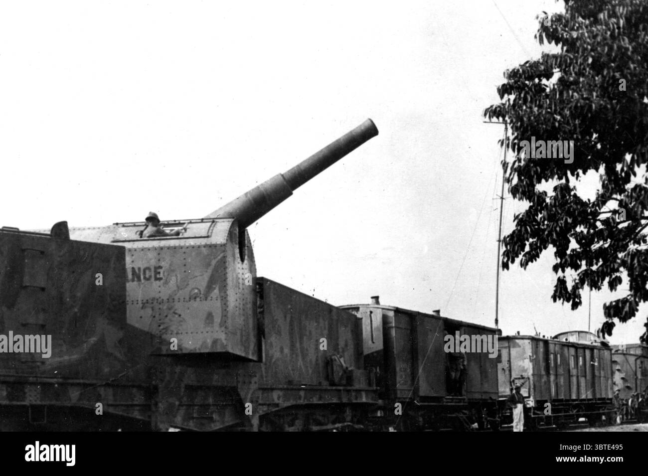 Armoured train hi-res stock photography and images - Alamy