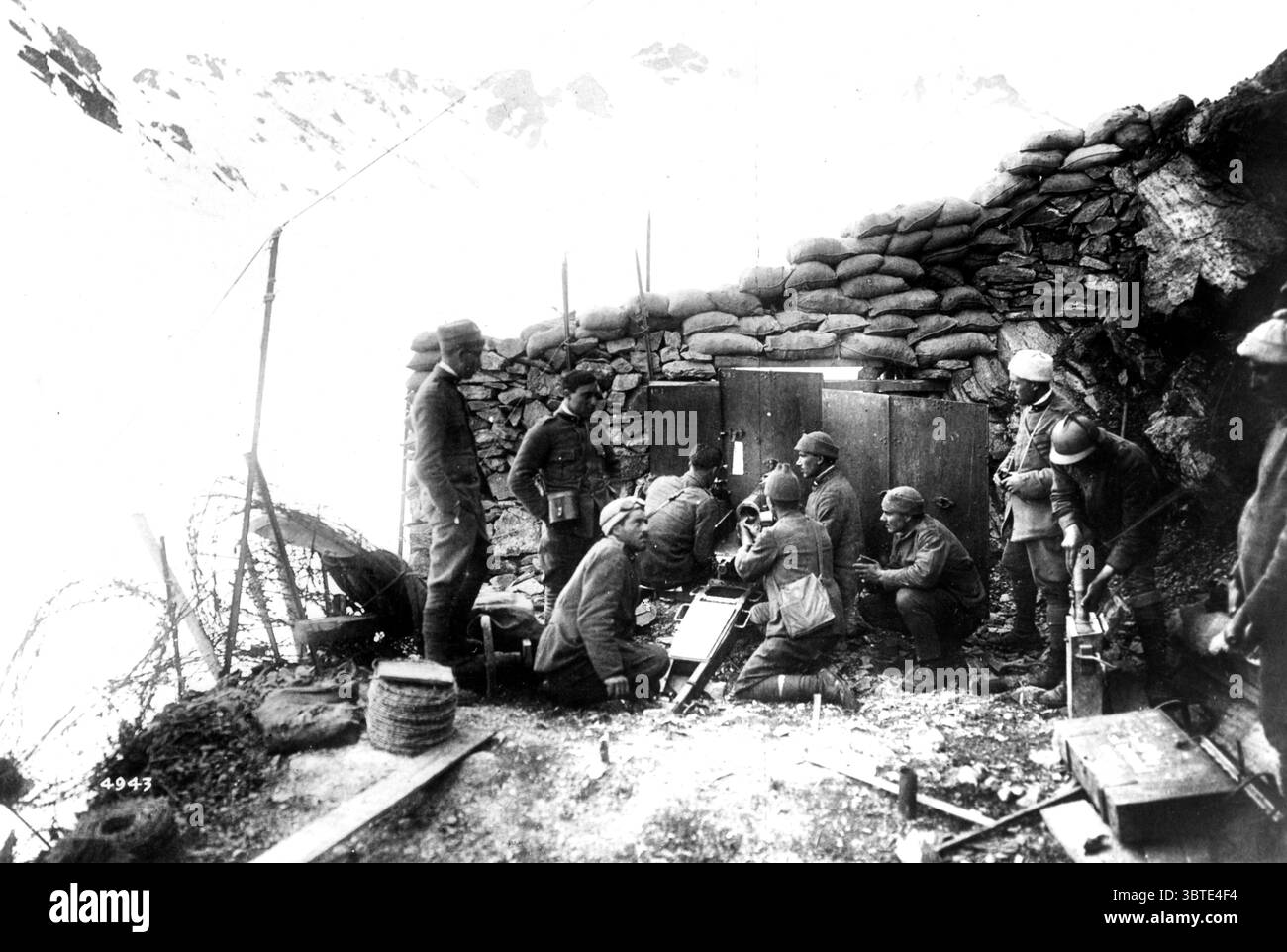 Soldier, mountain, snow Black and White Stock Photos & Images - Alamy