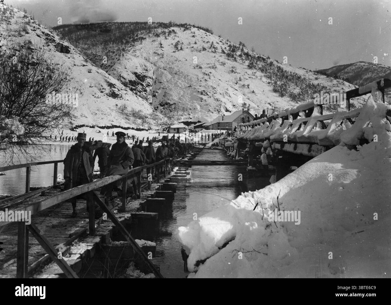 Construction of a bridge on the Morawa at Kraljevo Stock Photo - Alamy