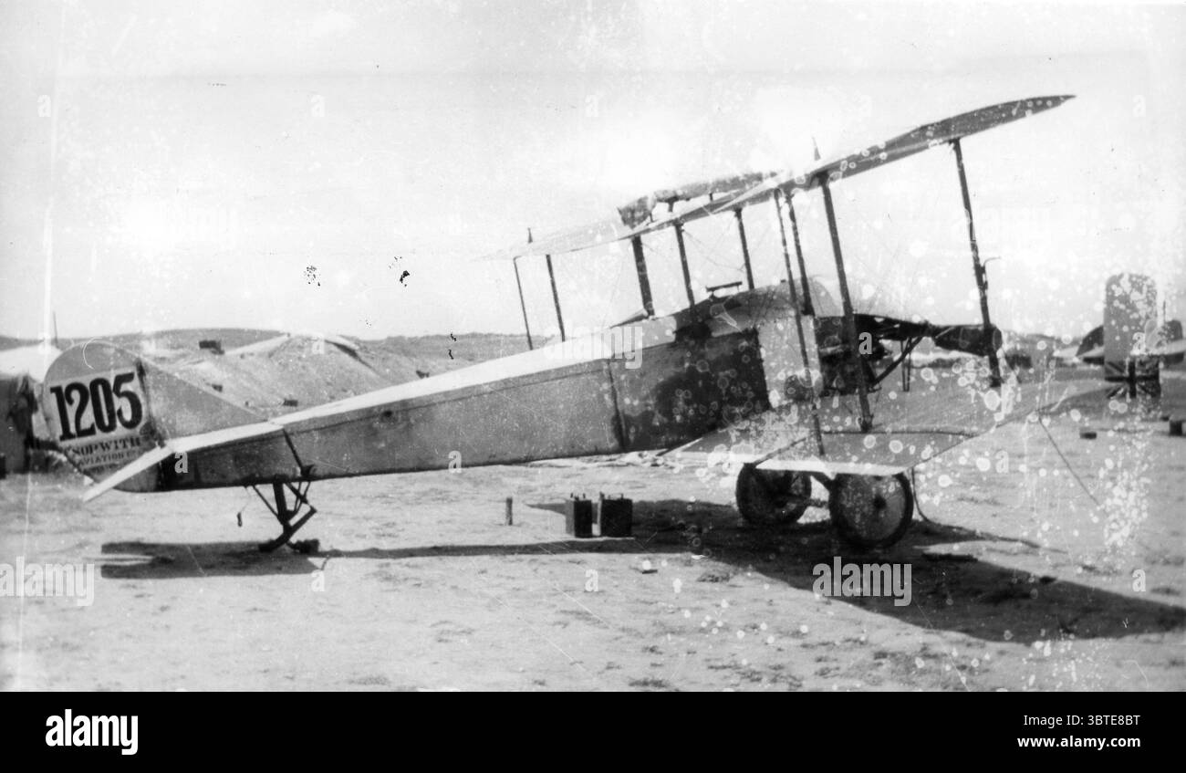 Royal Naval Air Service , No 3 Squadron . A Sopwith Scout biplane at ...