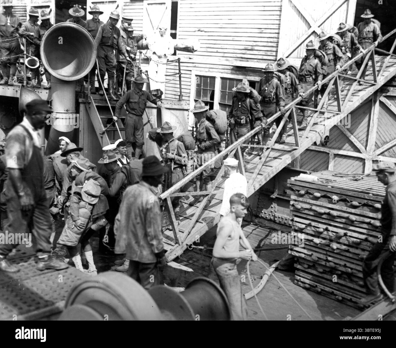 World War One - Western Front American troops board the USS Virginia 30 ...