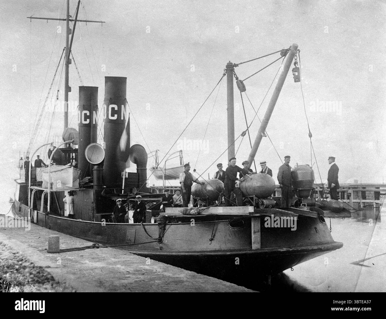 Mine layer german ww1 Black and White Stock Photos & Images - Alamy