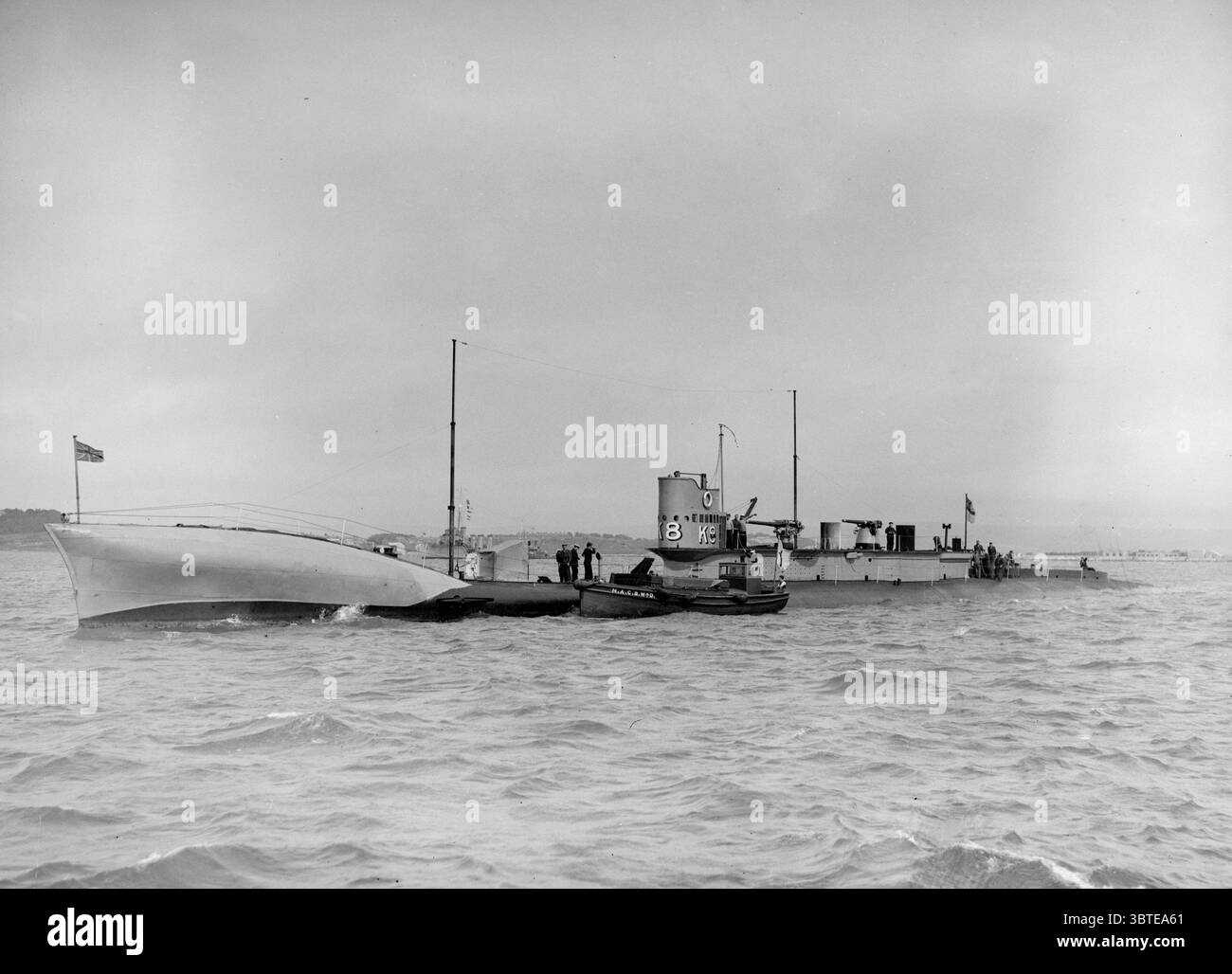 British Royal Navy . The fleet at Portland Bay - HM Submarine K8 3 ...