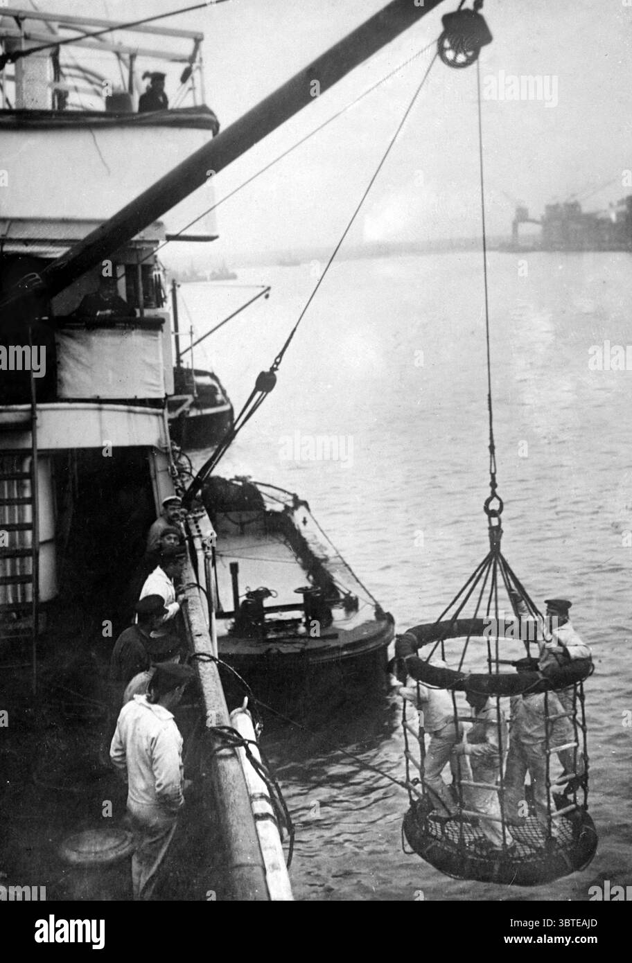 Imperial German Navy . Life saving apparatus on the New German Hospital ...