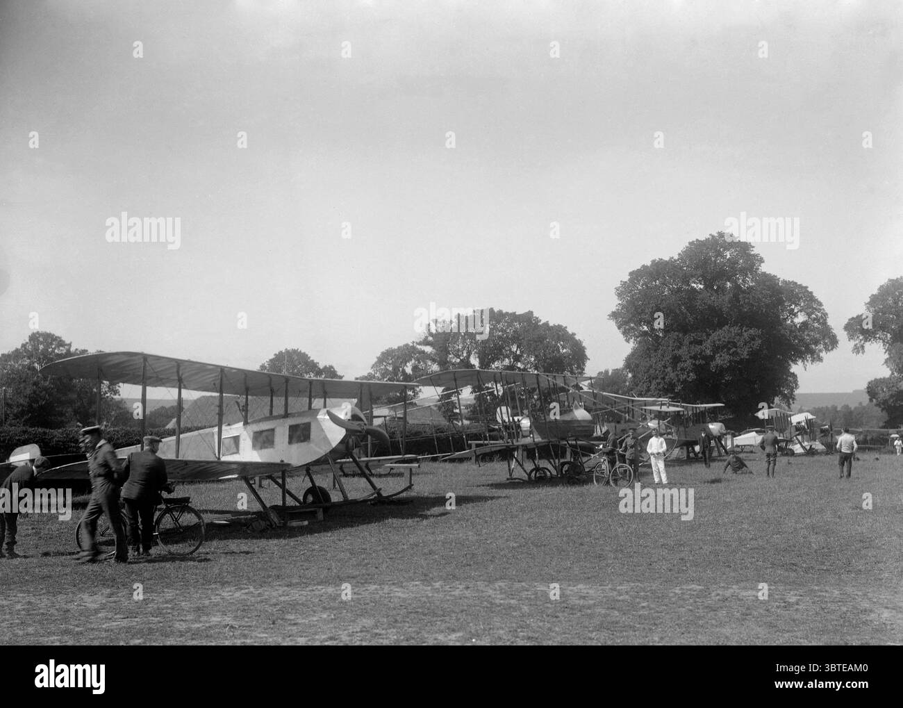 Naval Airmen . Samsons Fleet that saw the Troops across . 1914 ...