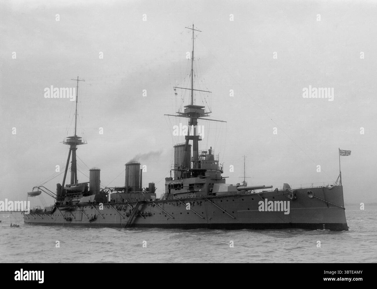 British Royal Navy . HMS Indefatigable , lead ship in the Indefatigable ...