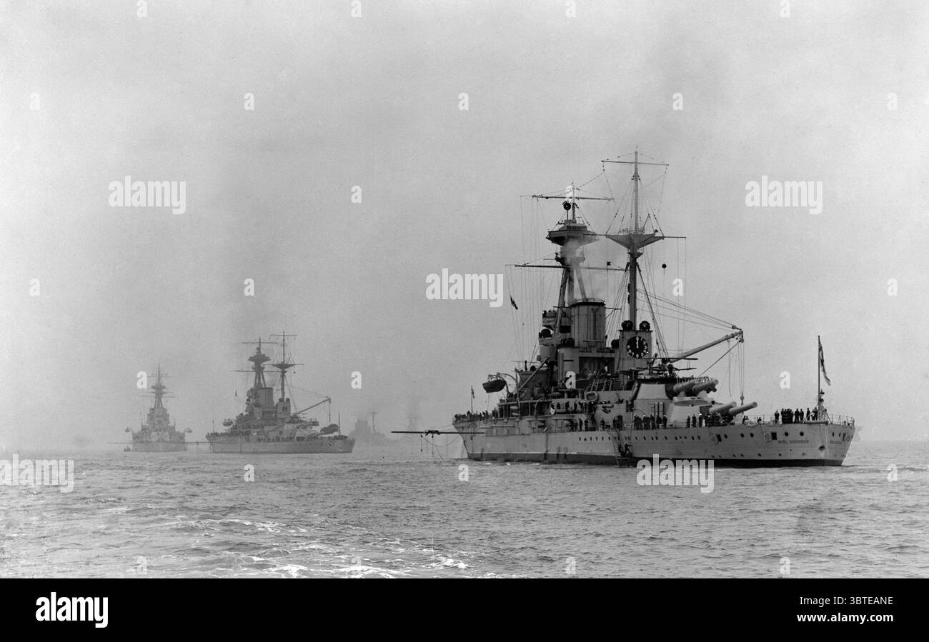 British Royal Navy . The British Fleet arrives at Southend , Essex ...