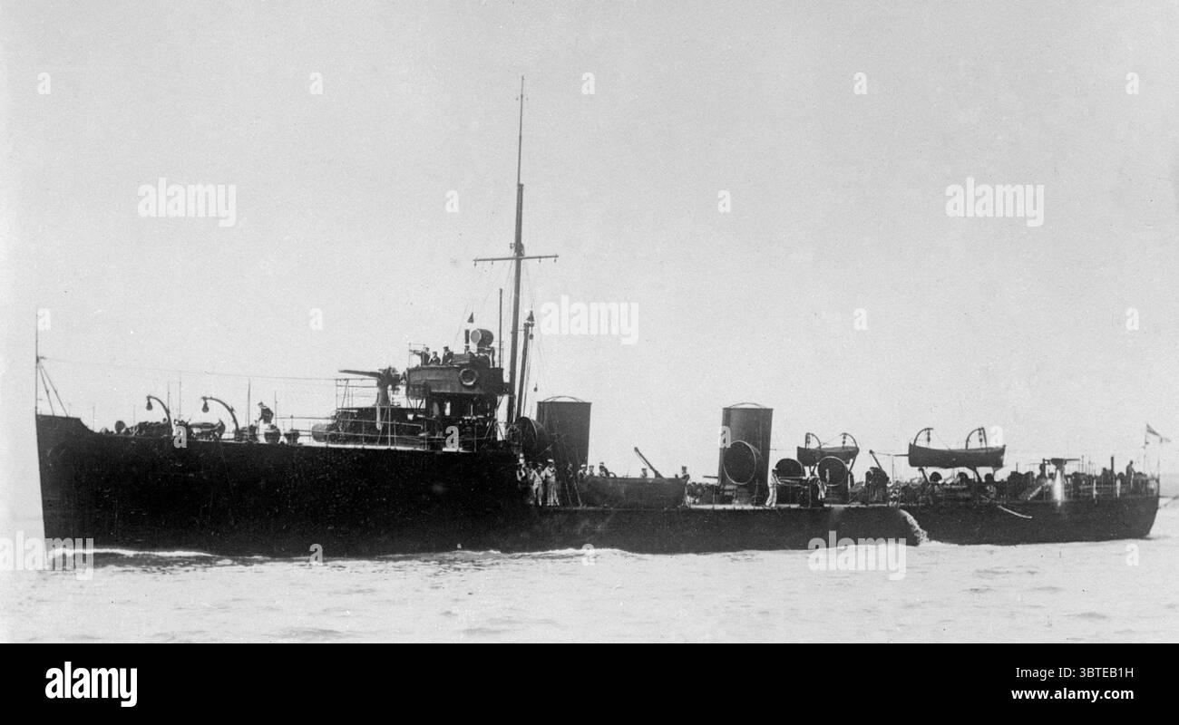 British Royal Navy . HMS Doon . 1914 HMS Doon was a River Class (or E ...