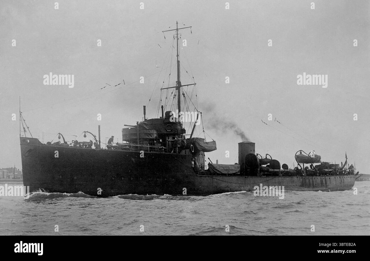 British Navy . HMS Doon - a River - class destroyer named after the ...