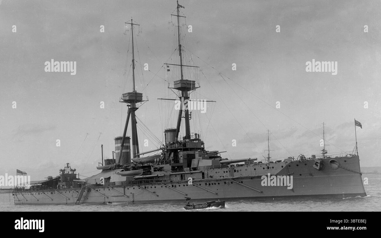 Royal British Navy . HMS. St . Vincent . A Flagship . LST . Battle ...