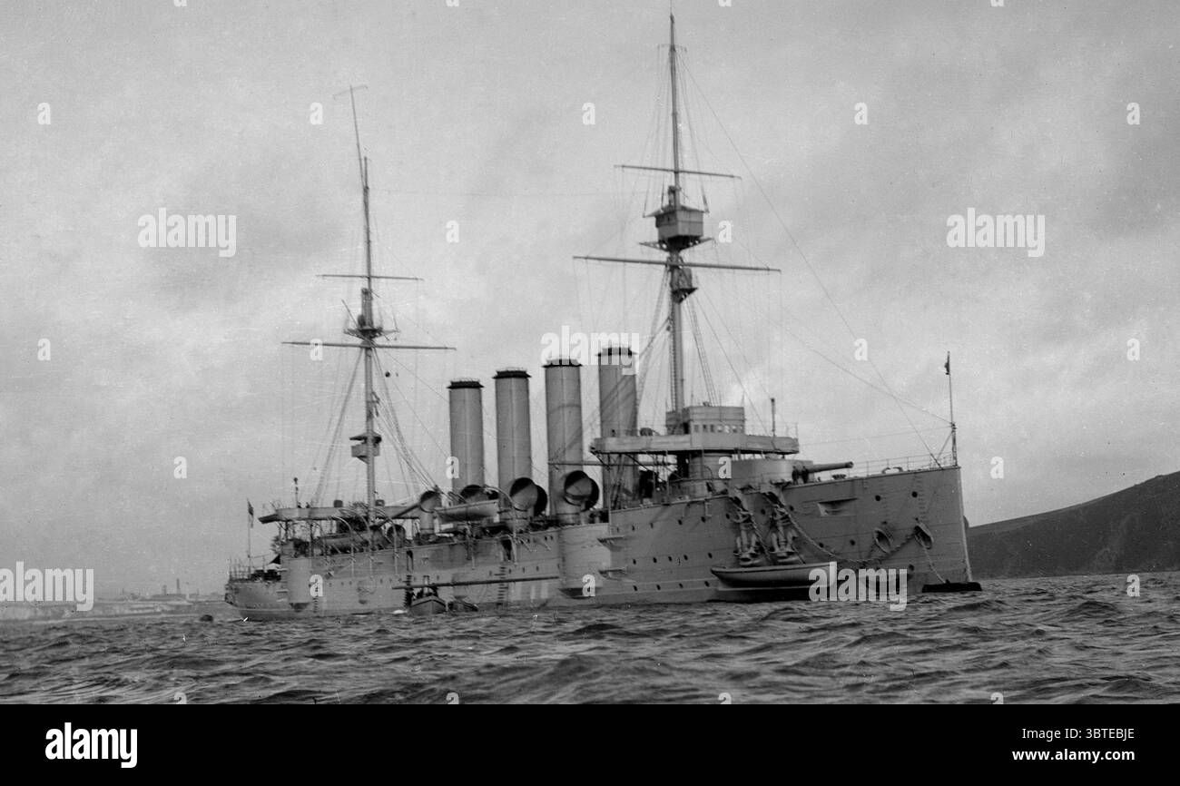 HMS Hogue a Cressy-class armoured cruiser in the Royal Navy 1914 Stock ...