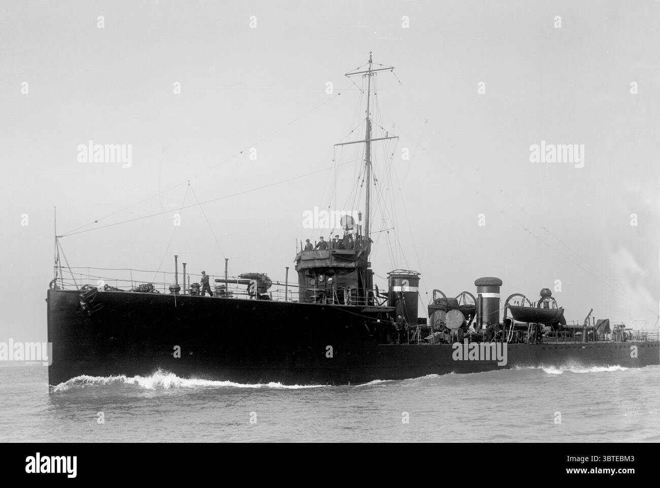 HMS Hind of the Royal Navy Fleet 1914 Stock Photo - Alamy