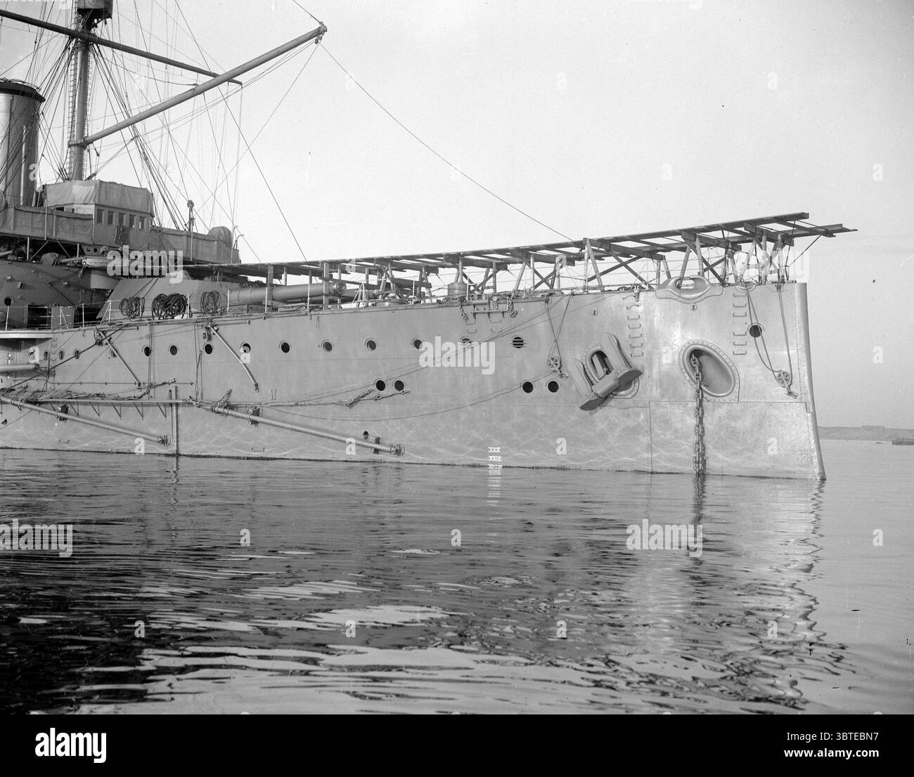 HMS. Hibernia a King Edward VII-class predreadnought battleship of ...