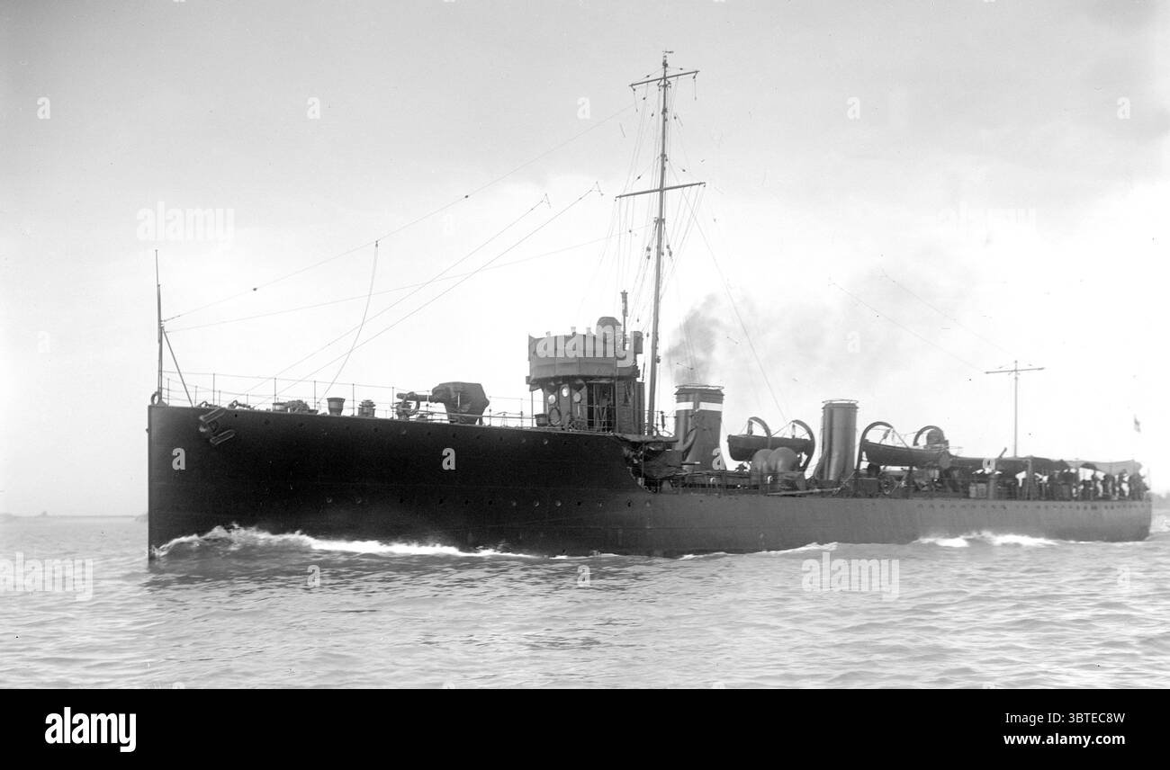 HMS Forester of the Royal Navy 1914 Stock Photo - Alamy