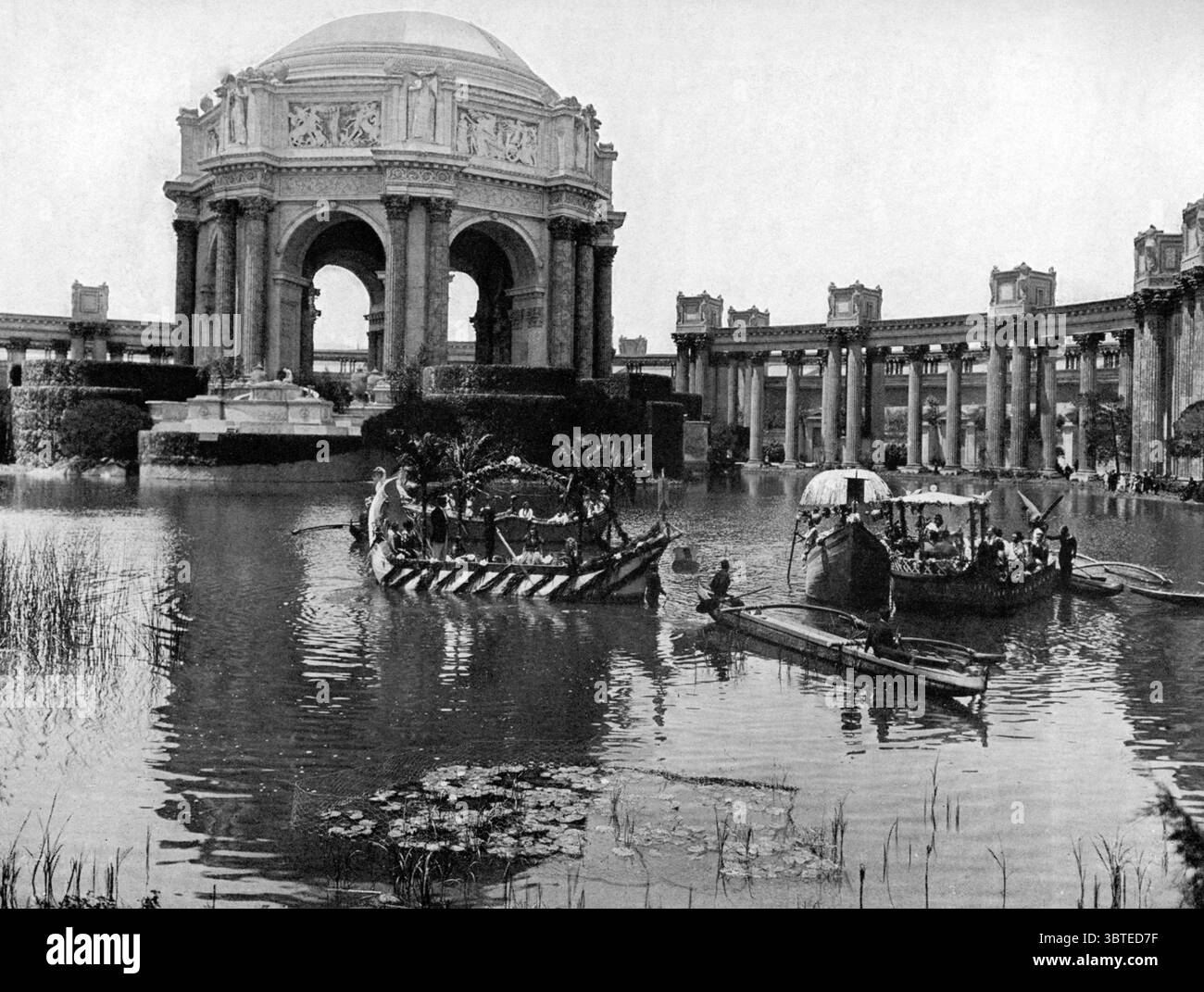 Fine arts district Black and White Stock Photos & Images - Alamy