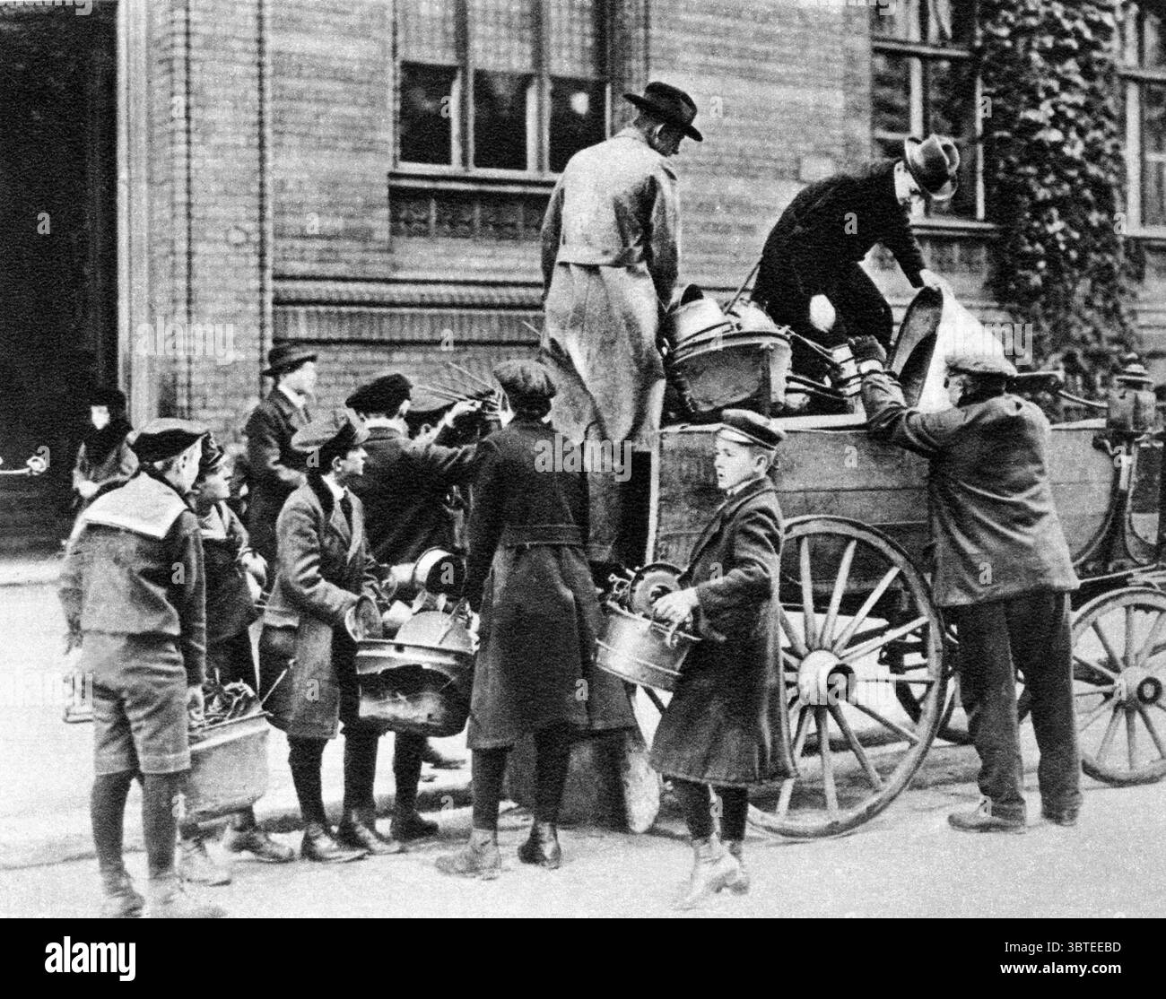 First World War The Alchemists : The warring nations appeal to their people to sell gold and ...