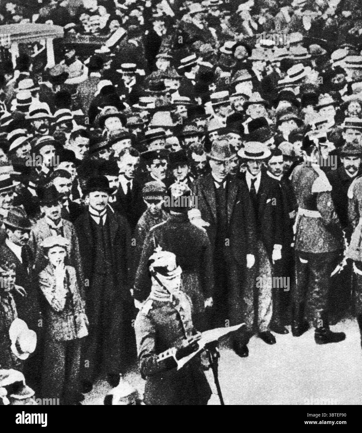 First World War The reading of a letter from the Kaiser Wilhelm II - An ...