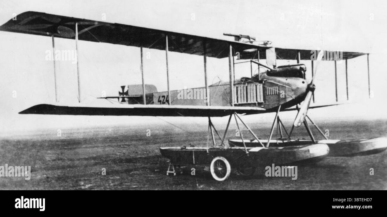 Gotha WD II 1915 120 hp Mercedes engine German WWI aircraft Stock Photo ...