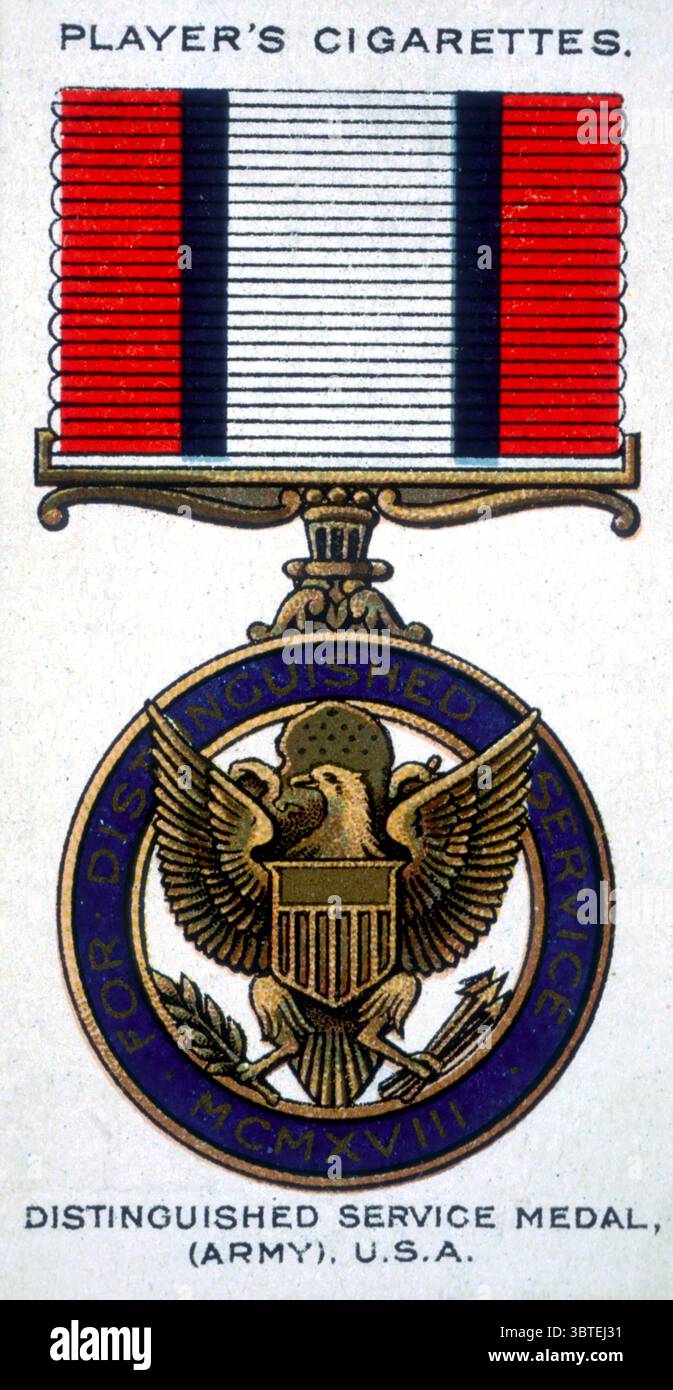 Army distinguished service medal hi-res stock photography and images ...