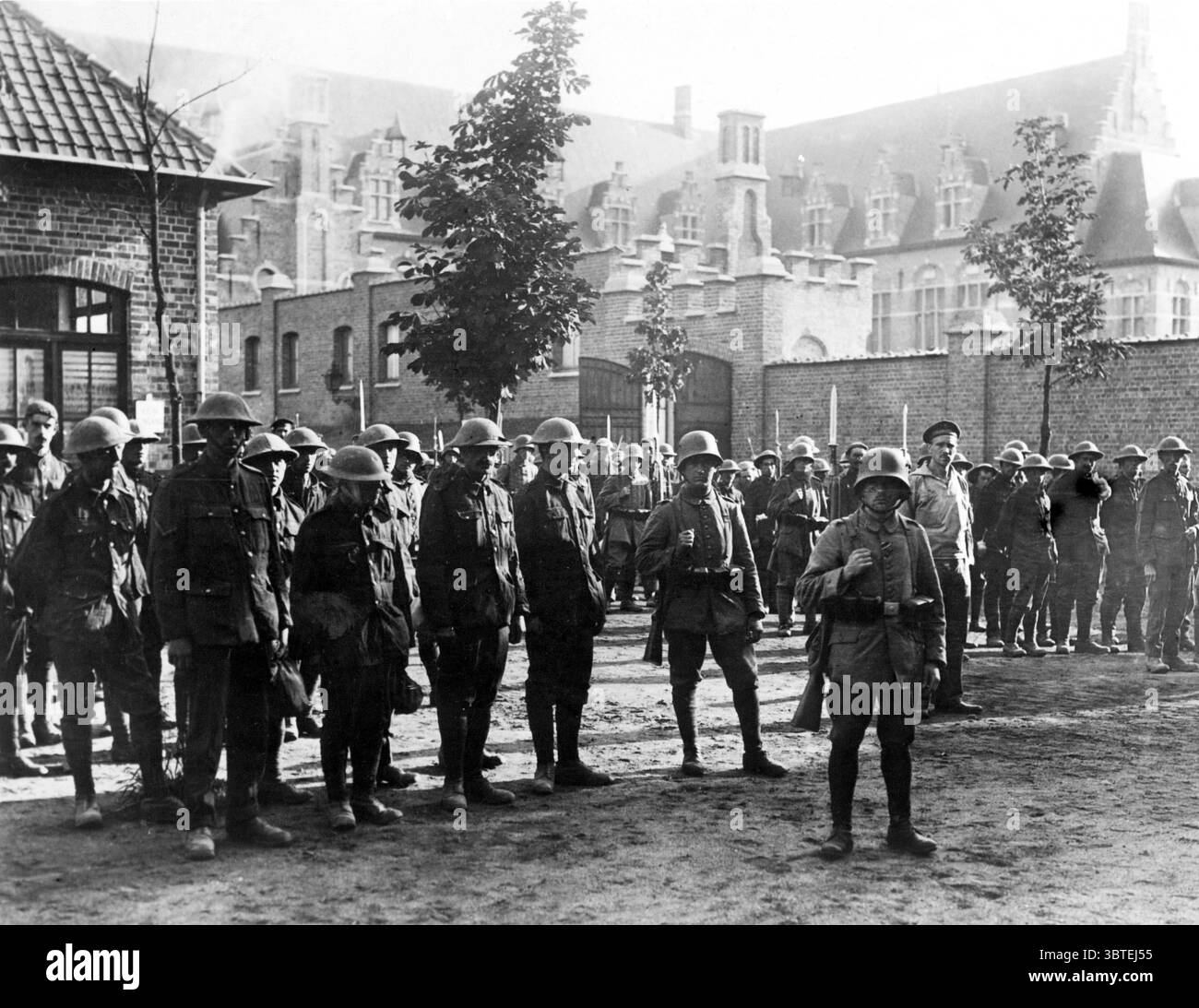 German attack on Nieuport. British prisoners captured by German Naval ...