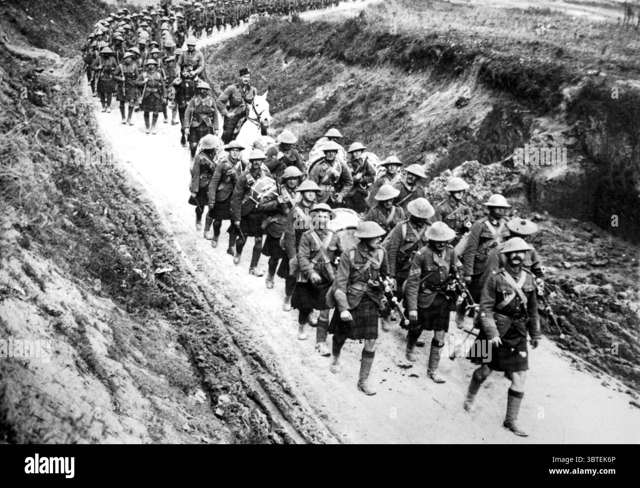 2nd Battalion Gordon Highlanders marching to the trenches along the ...