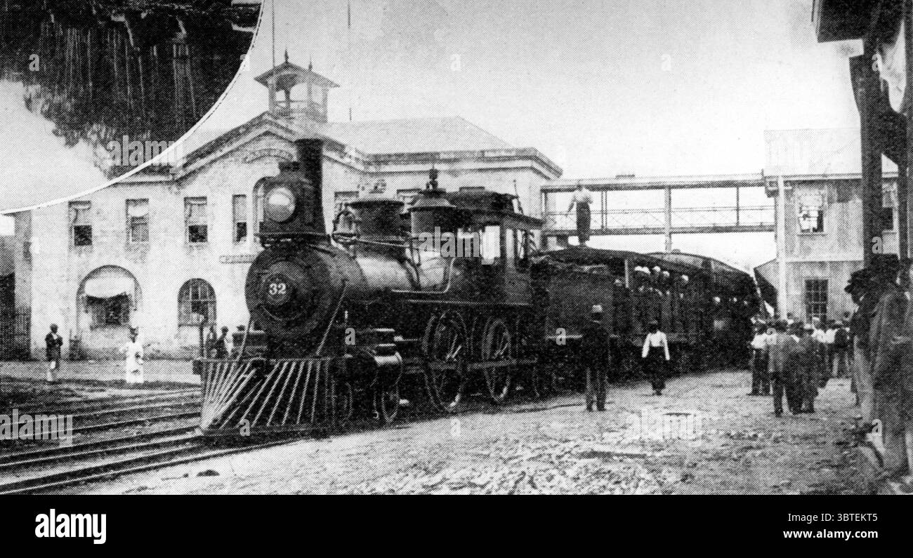 Panama railway station 1903 Stock Photo - Alamy