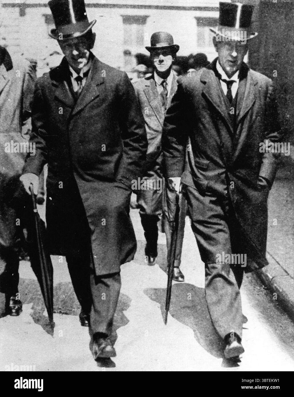 Sir Roger Casement ( 1864-1916 ) was an Irish patriot , poet ...