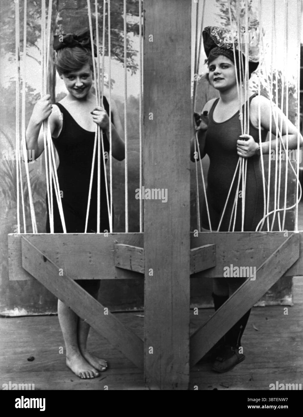 Make up girl Black and White Stock Photos & Images - Alamy