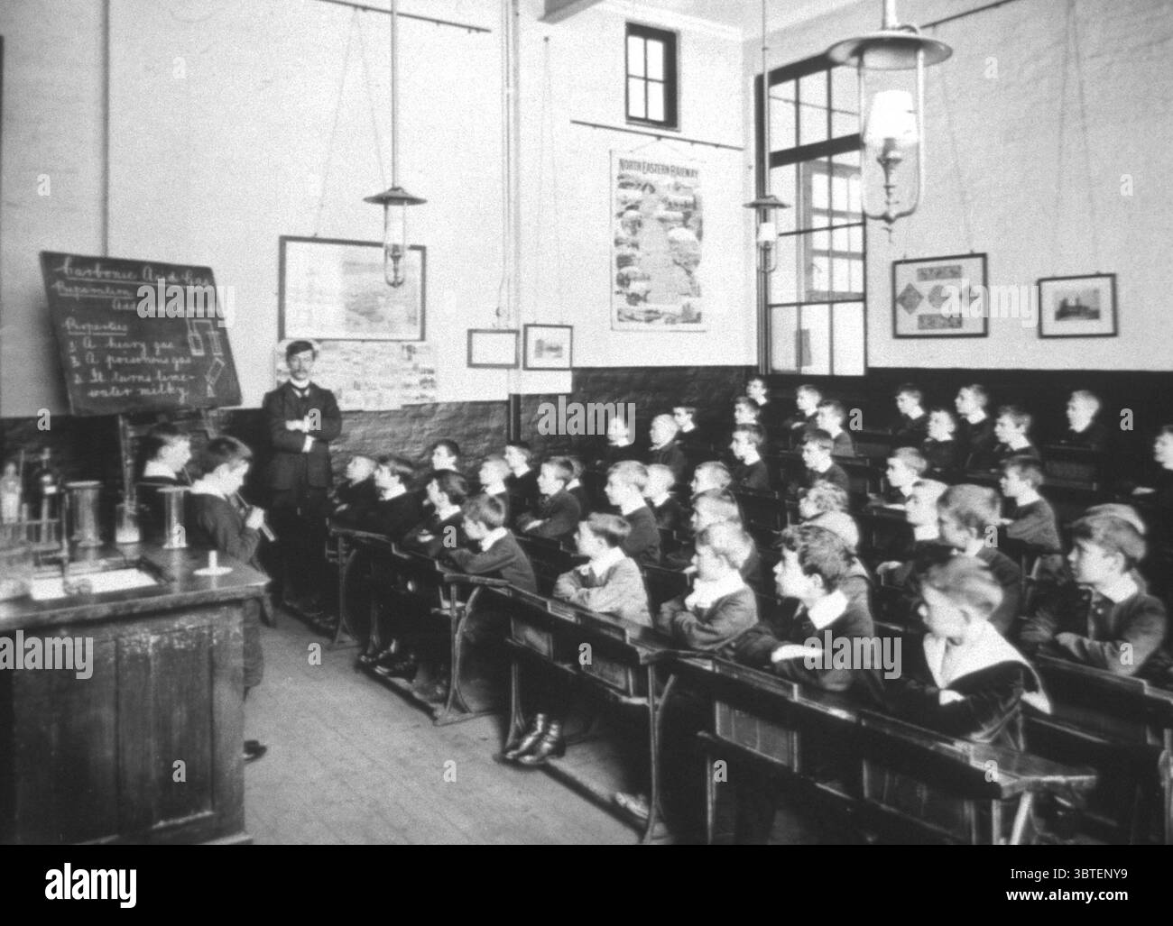 Classroom scene early 1900s Stock Photo - Alamy