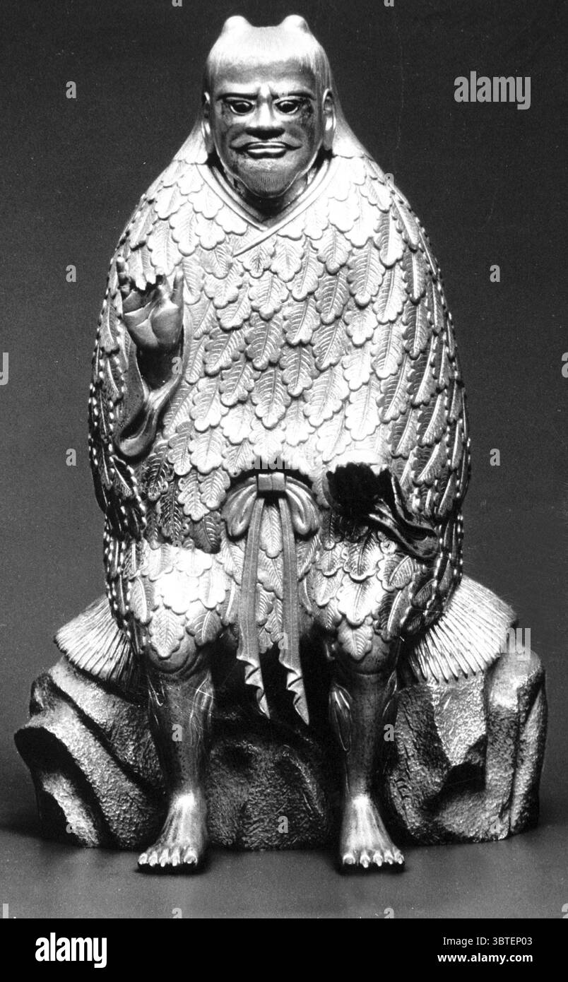 Image of Fu Xi Edo Period 17-18th century statuette, brass covered with ...
